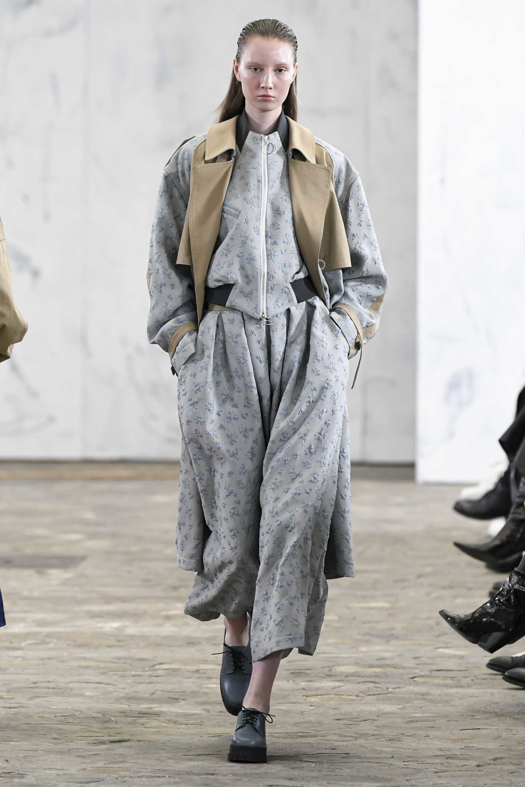 Looks – Dawei Studio