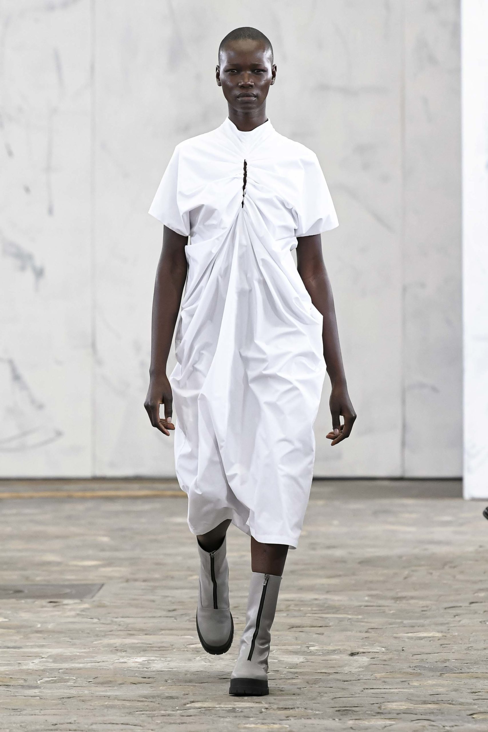 Looks – Dawei Studio