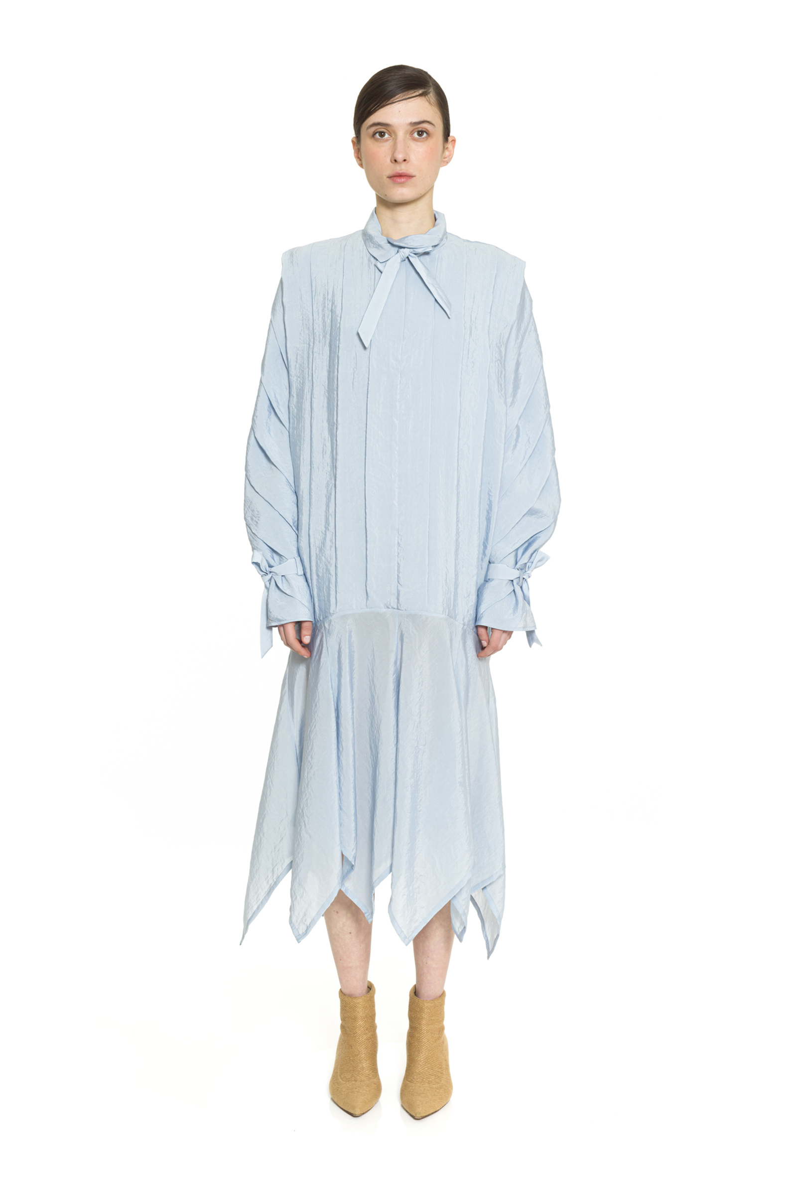 Looks – Dawei Studio