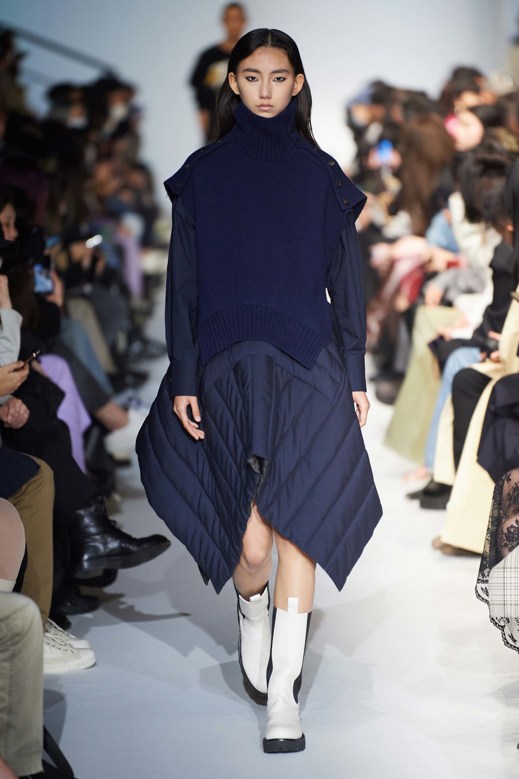 LOOKS – Dawei