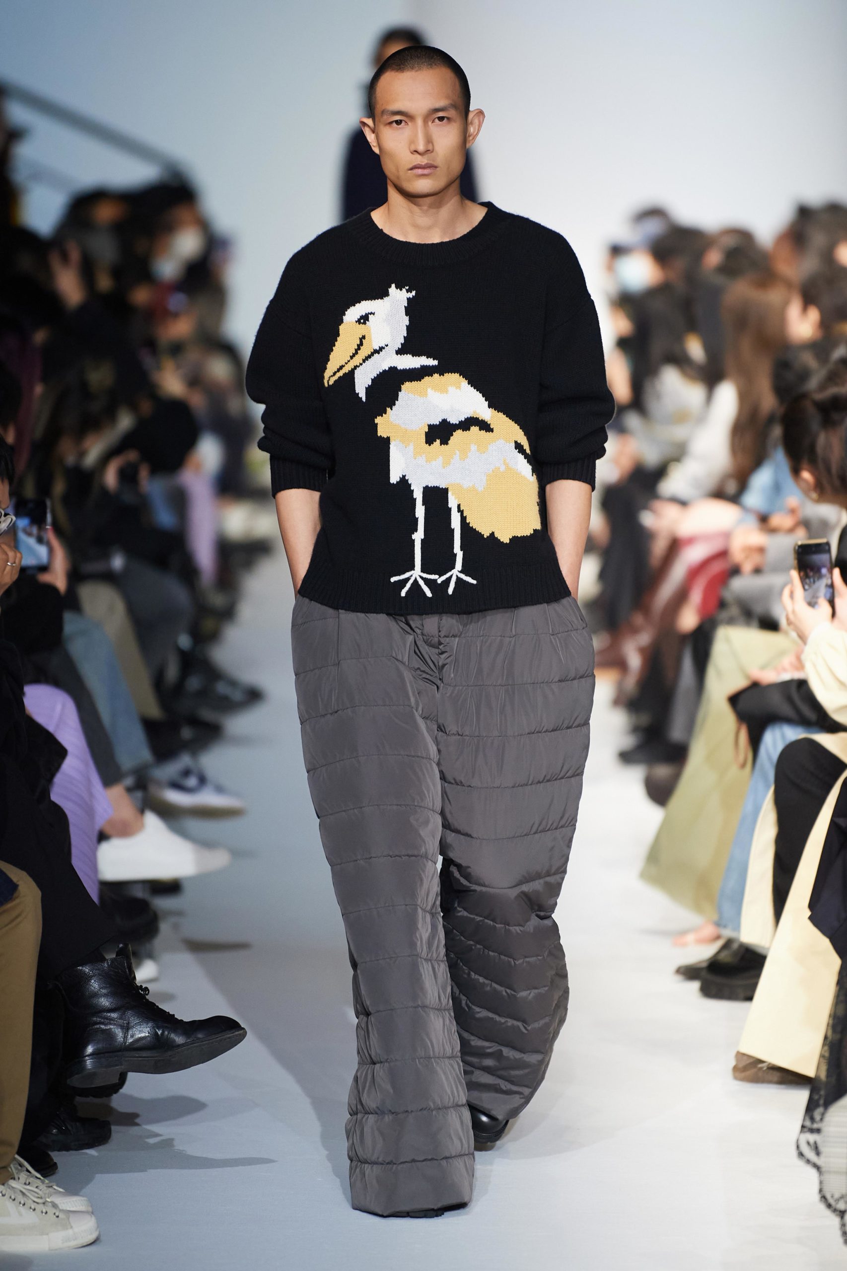 LOOKS – Dawei
