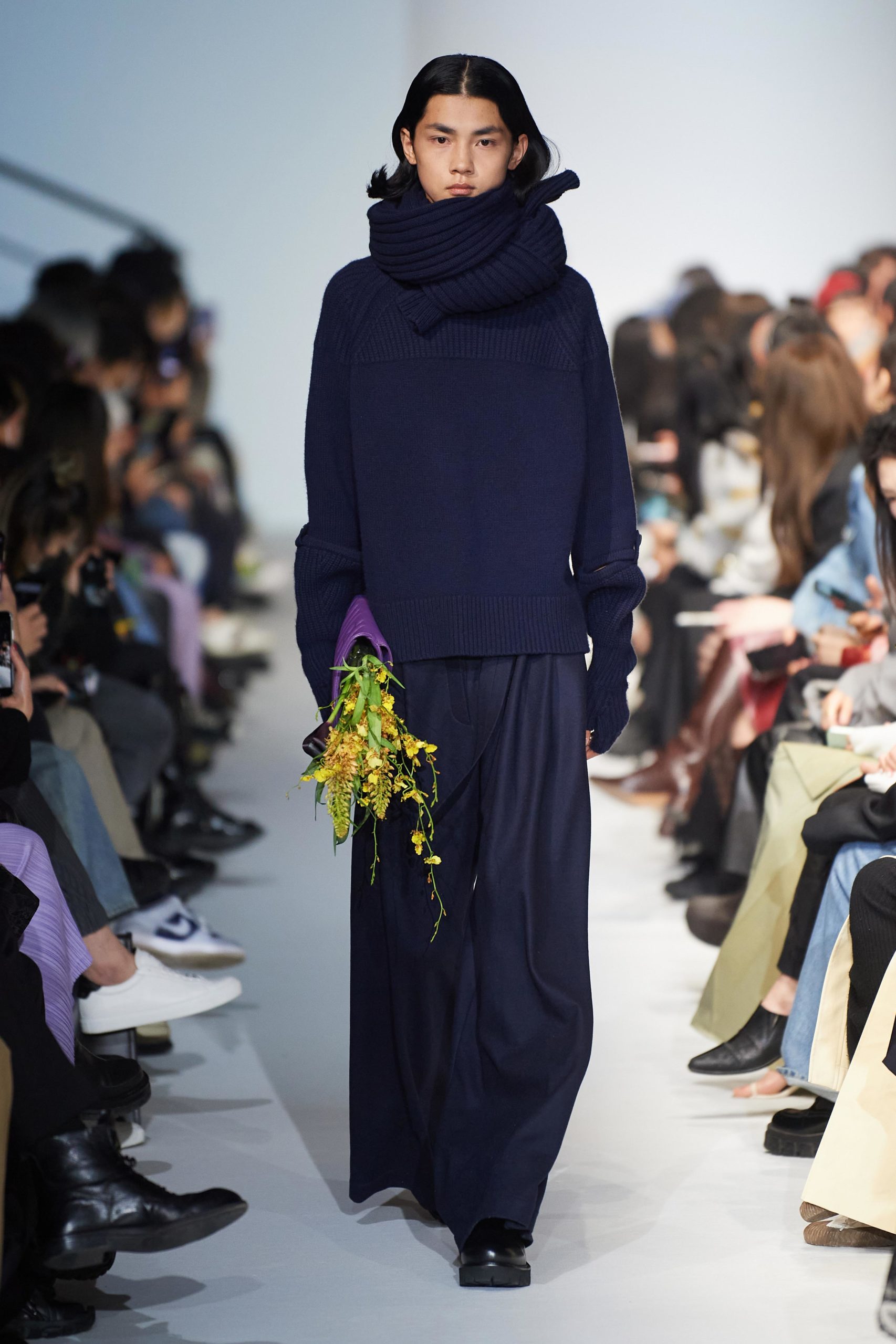 LOOKS – Dawei