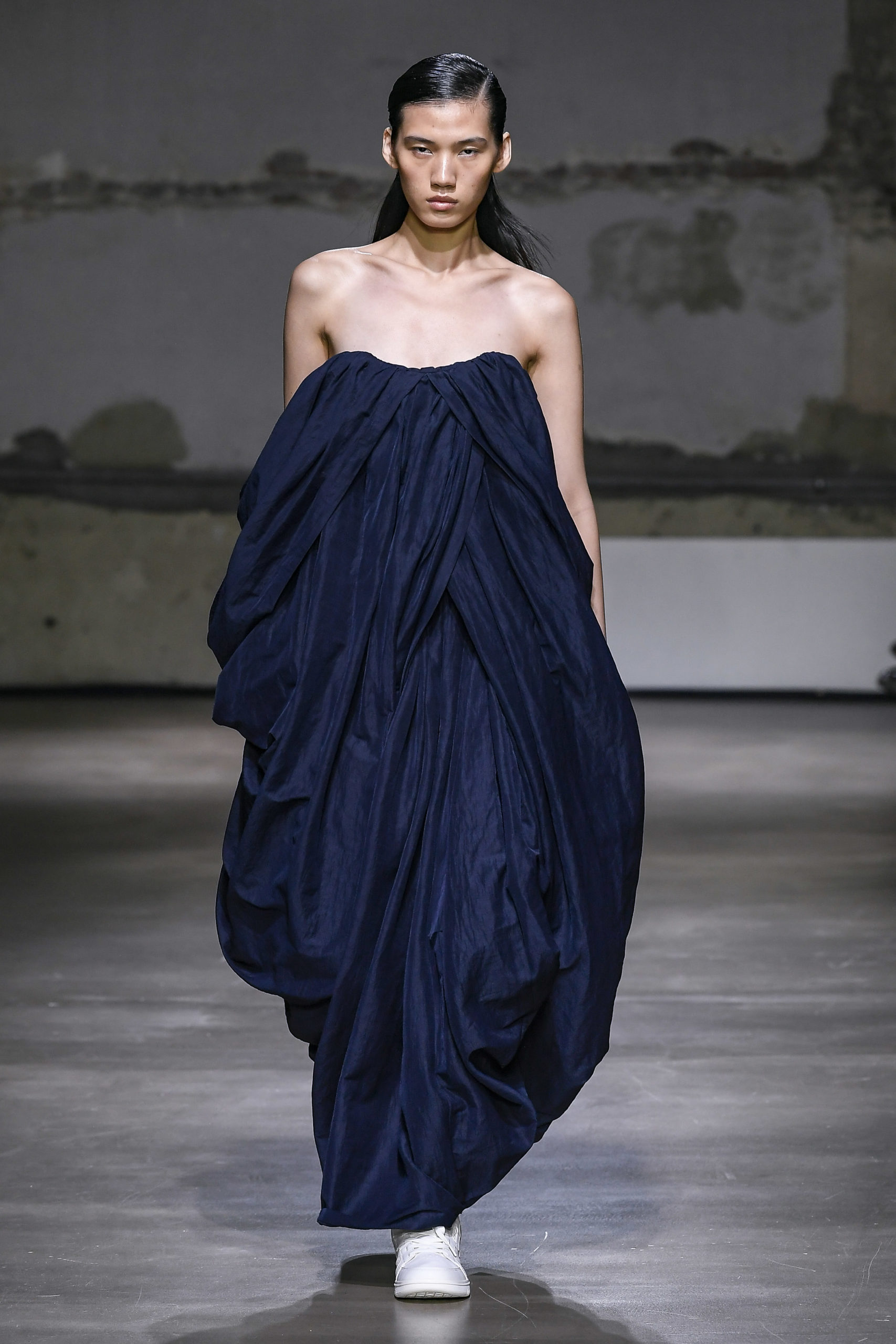 LOOKS – Dawei