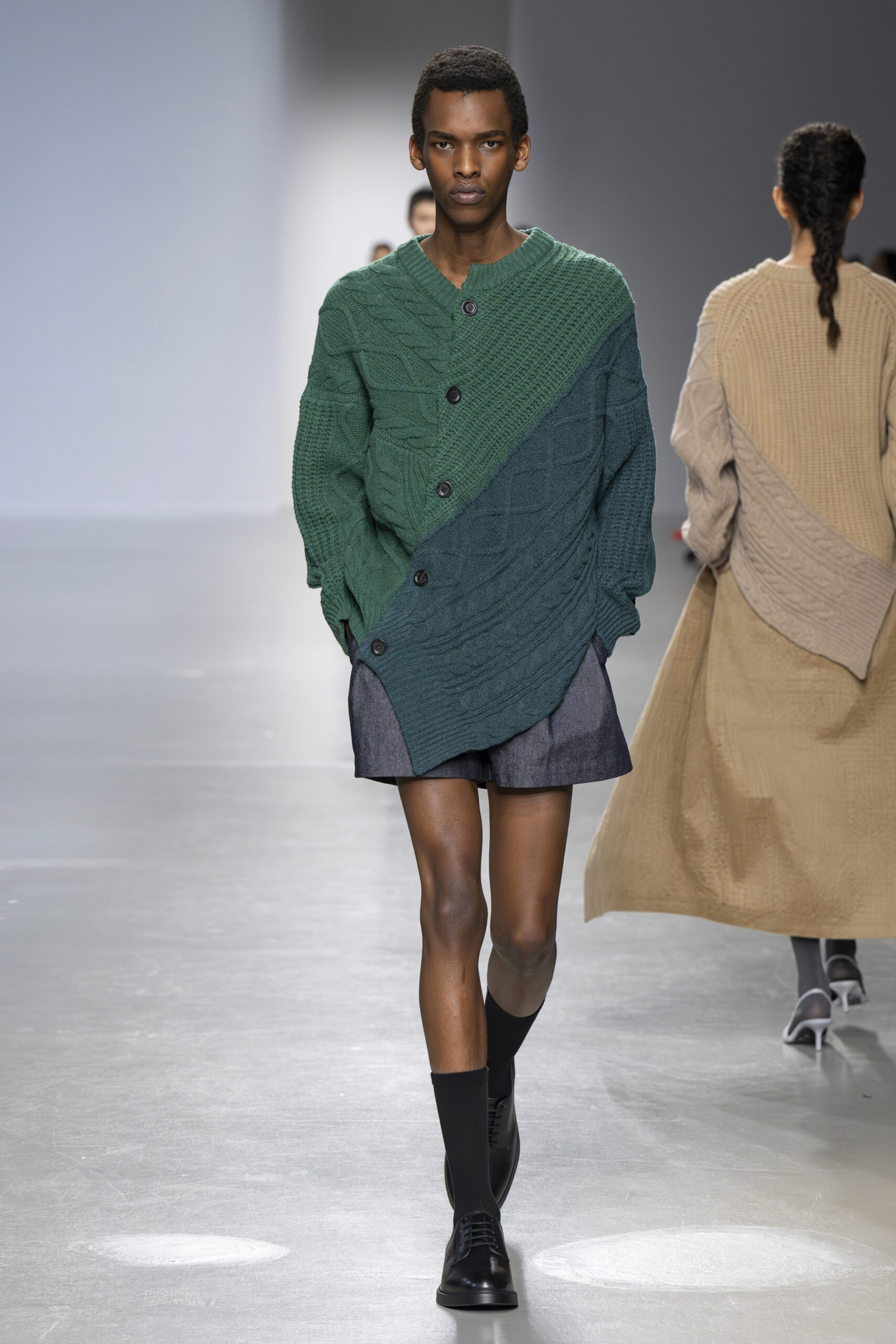 LOOKS – Dawei Studio