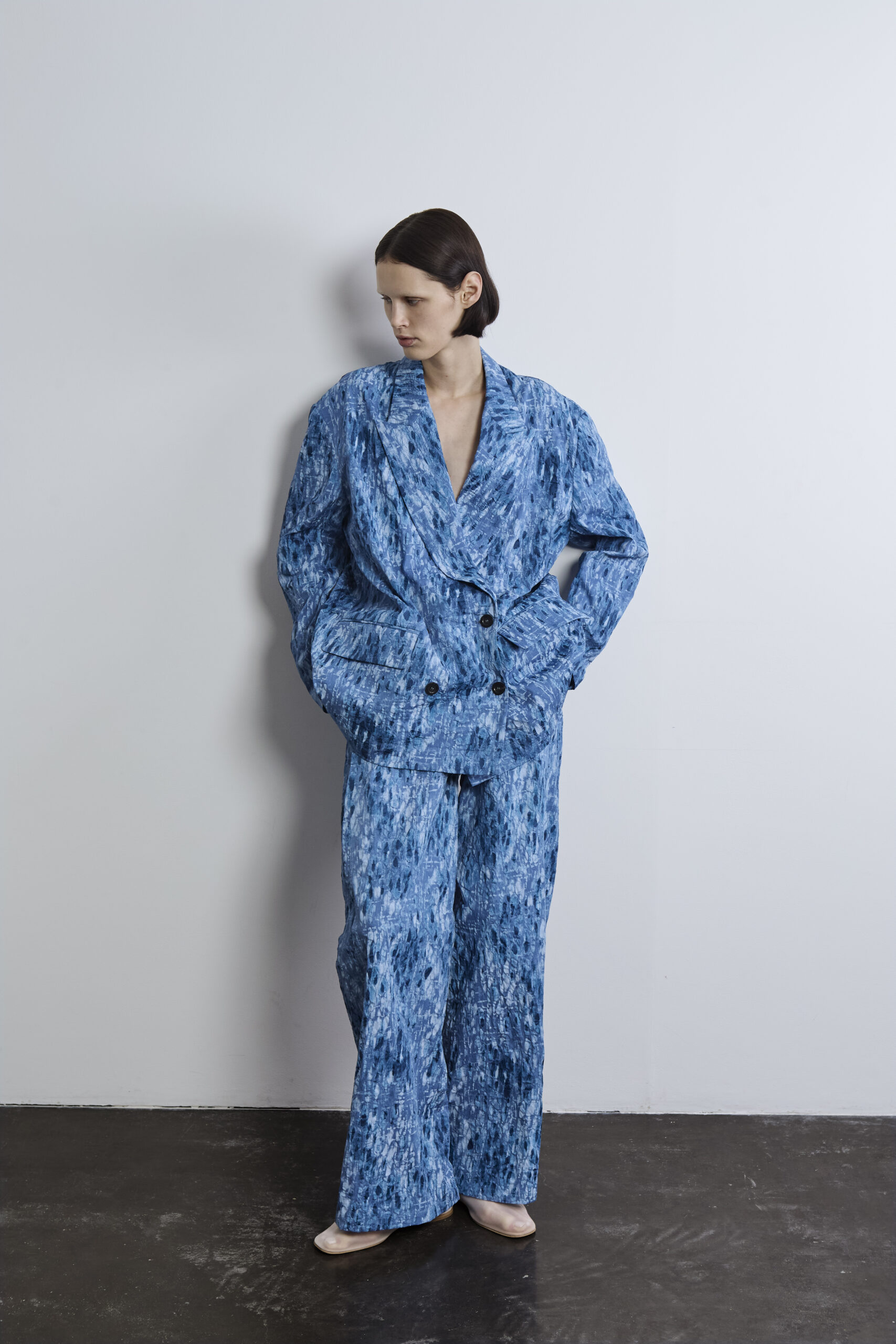 LOOKS – Dawei Studio