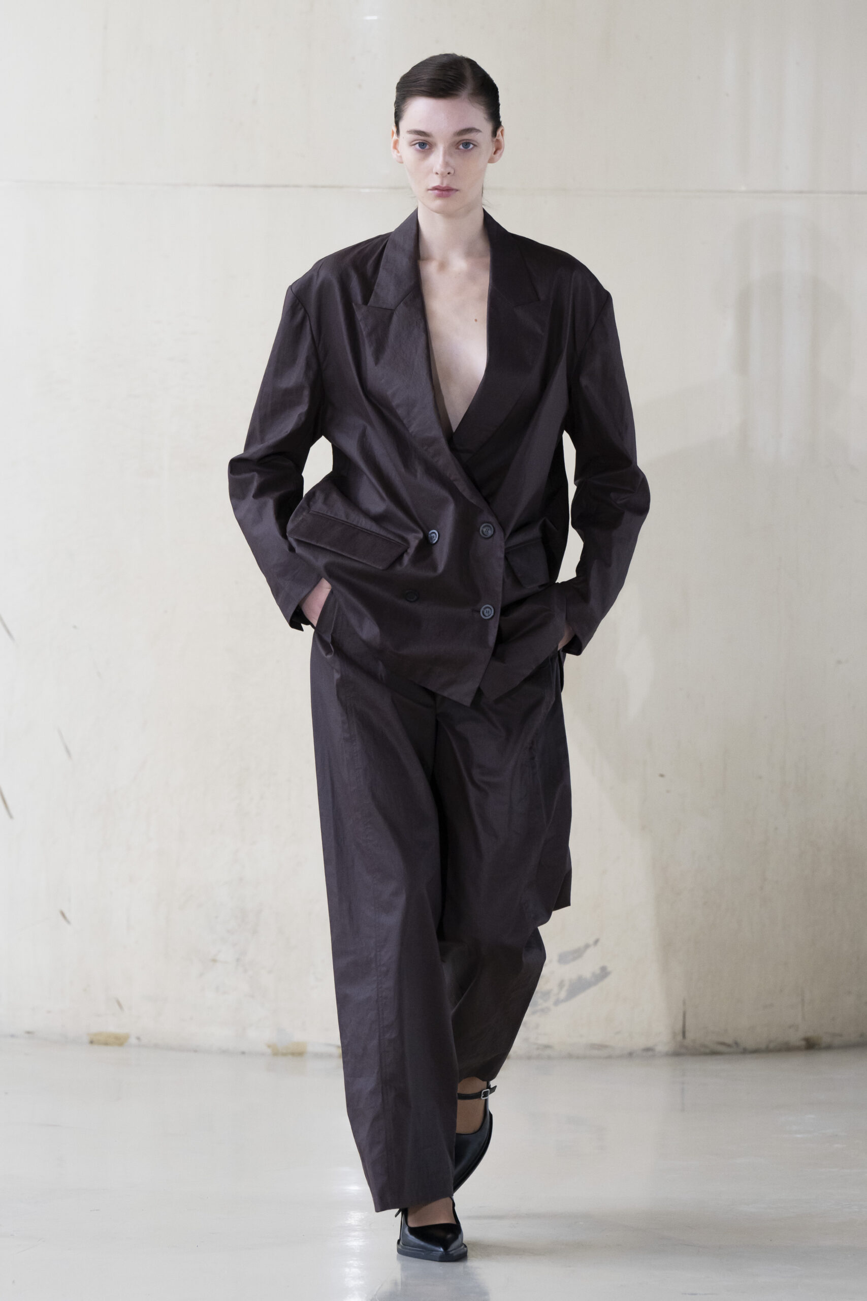 LOOKS – Dawei Studio